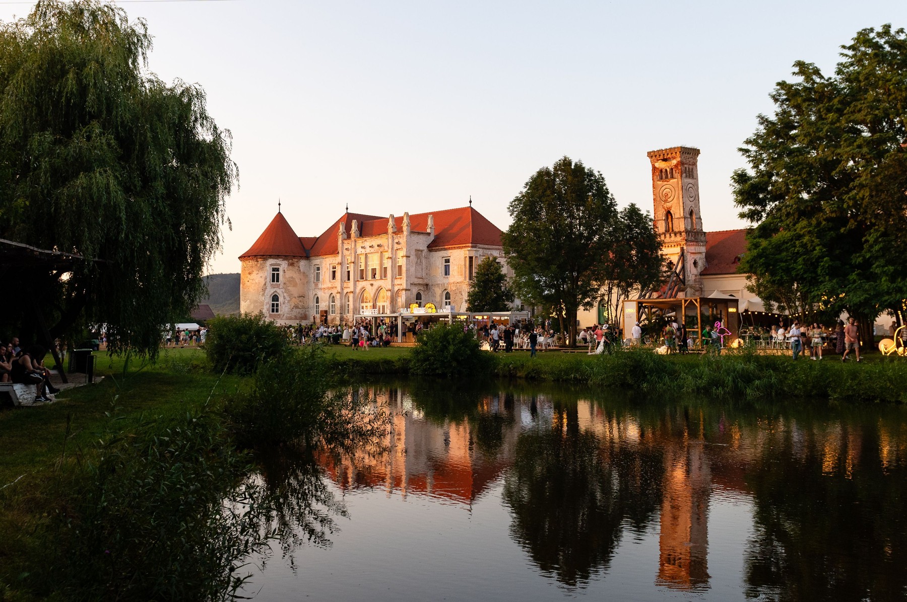 Castelul medieval Banffy din Gilău a fost redeschis pentru public după ...