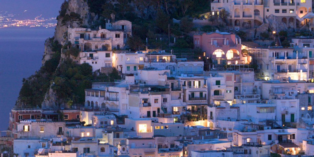 Autoritățile din Capri permit turiștilor cu rezervări la hotel să ...