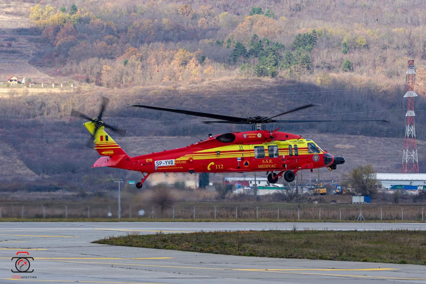 Un adolescent în vârstă de 15 ani a căzut de pe un pod peste râul Putna ...