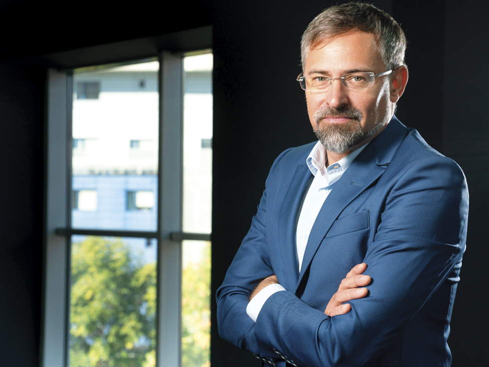 newmoney.ro: Un antreprenor român a lansat platforma Azitis, care ...