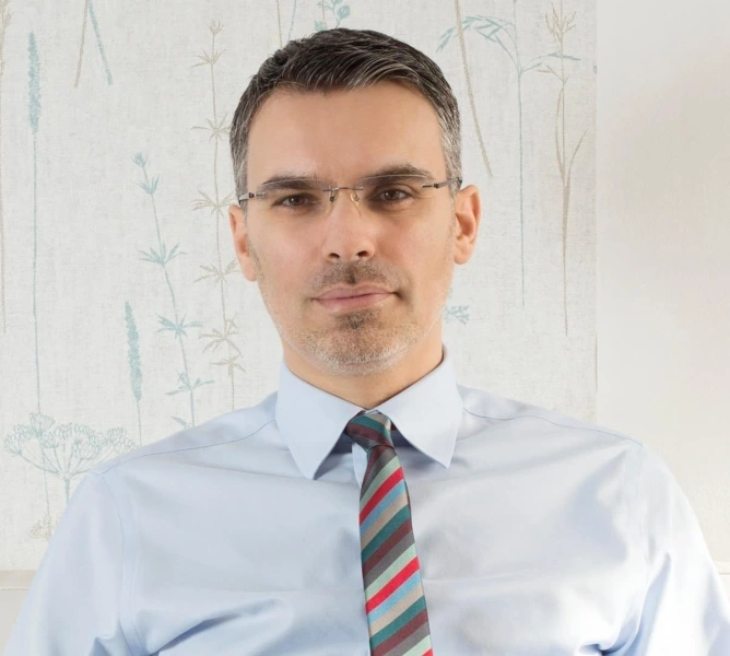 Remus Ștefureac, az INSCOP igazgatója bírálja az USR-t, amiért Elena ...