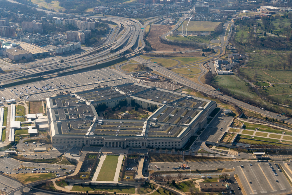 Der ehemalige Pentagon-Sprecher John Ullyot sagt, dass sich die Krise ...