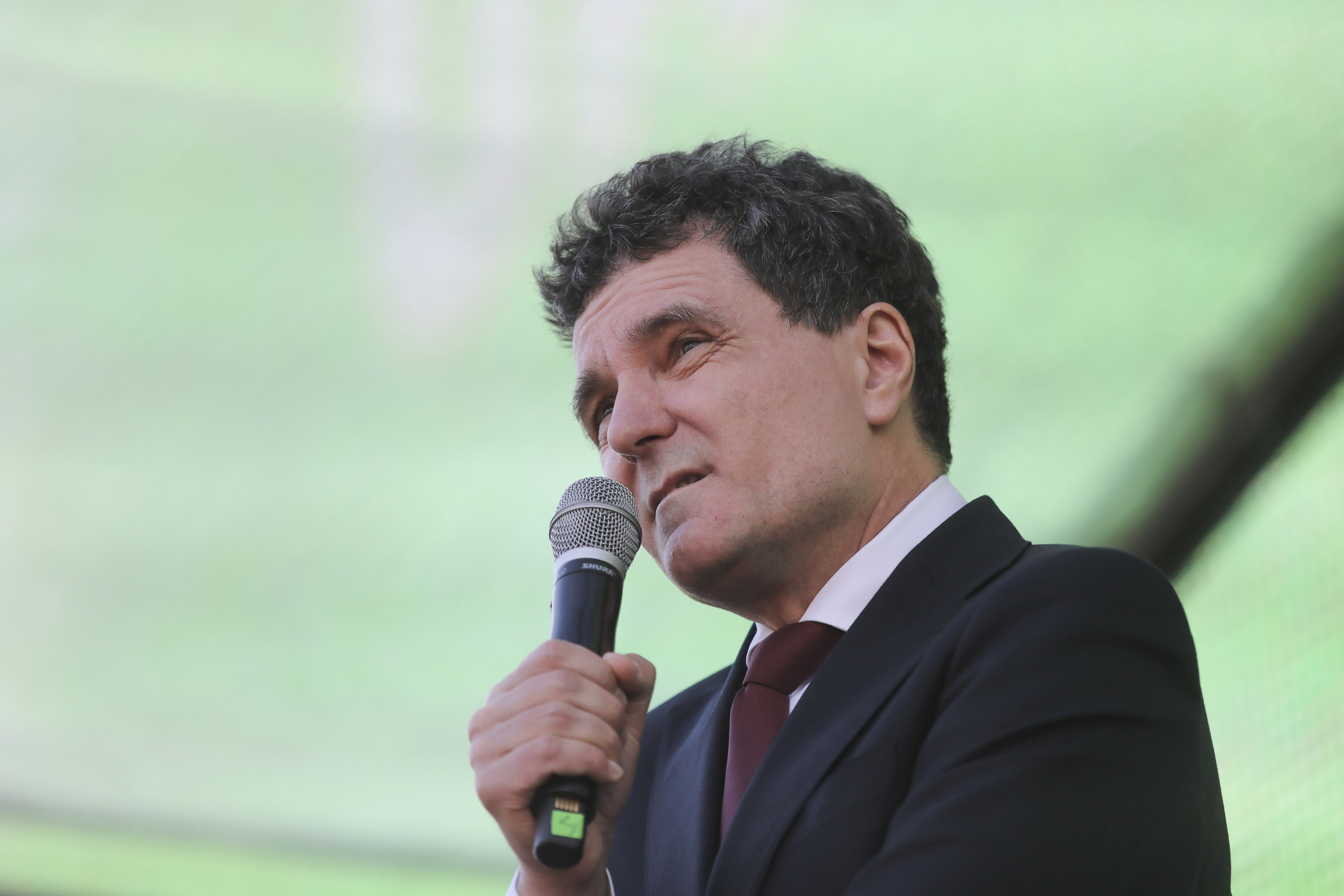 Nicușor Dan promite că TVA nu va crește de la 19% la 25% cu el ...