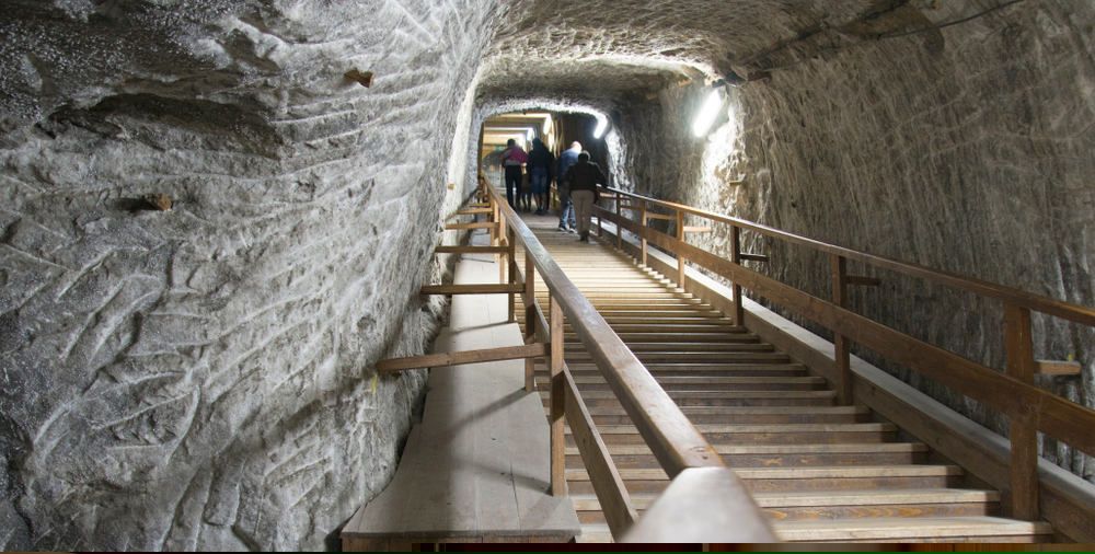 La mina de sal de Praid está inundada tanto en la zona minera como en ...