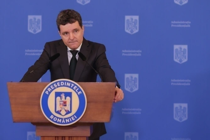 Romanian President Nicușor Dan attends his first European Council ...