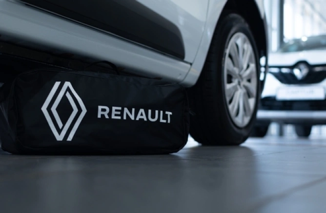 Renault Group has appointed Duncan Minto as interim CEO after the ...