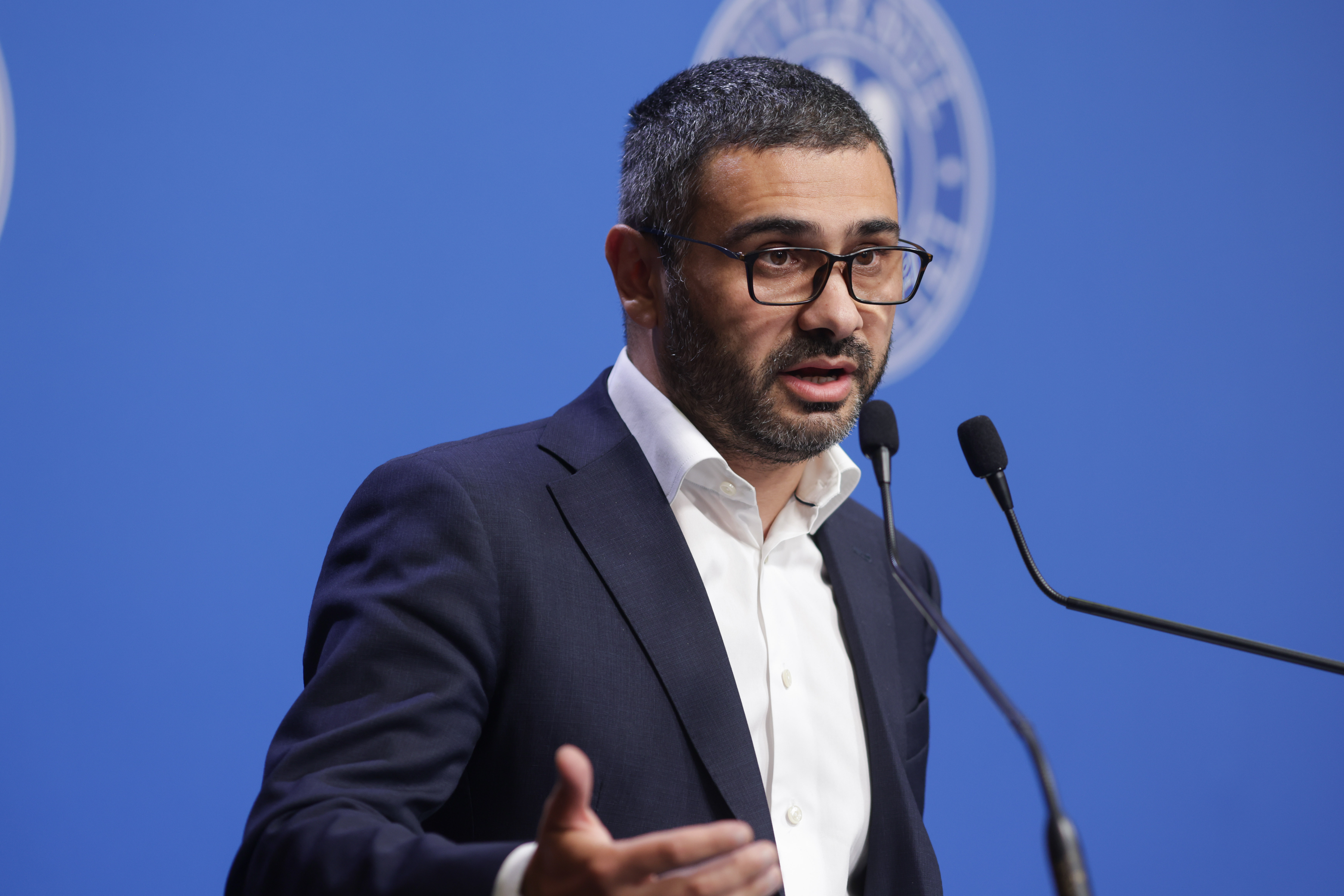 Minister of Labor, Florin Manole, announces a national campaign to ...