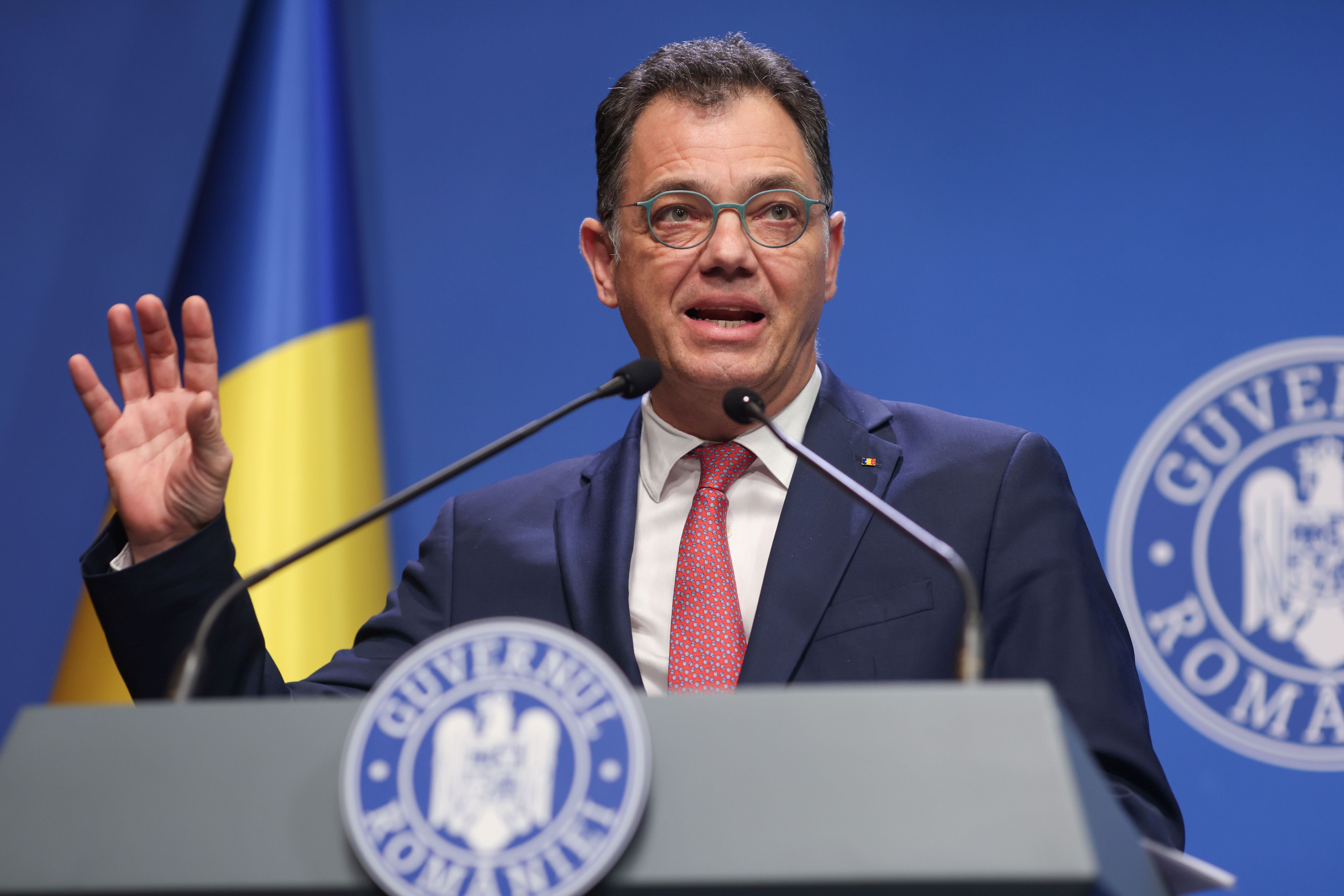 Secretarul general al Guvernului, Ştefan Radu Oprea, și-a publicat ...