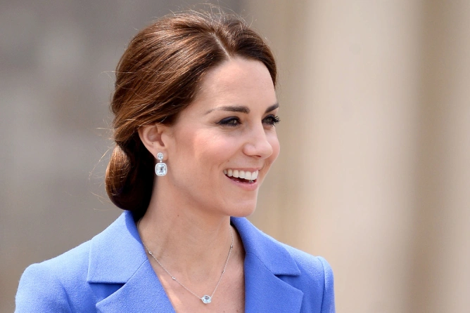 Princess Kate Middleton is raising concerns about her health, weighing ...