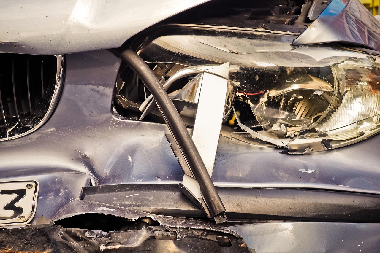 A 33-year-old Romanian died in Italy after colliding head-on with a bus ...