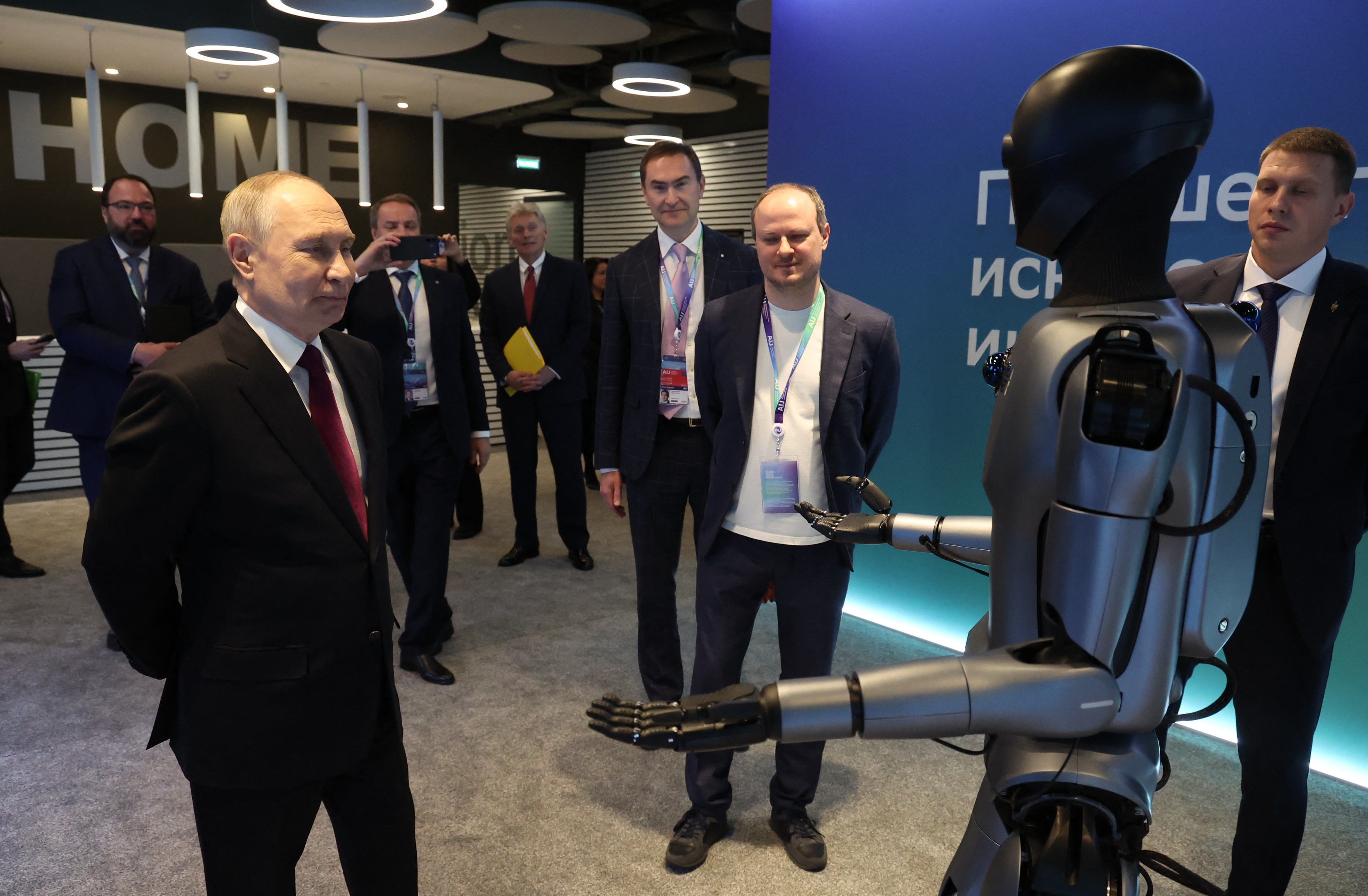 Vladimir Poutine a participé à une conférence technologique à Moscou ...