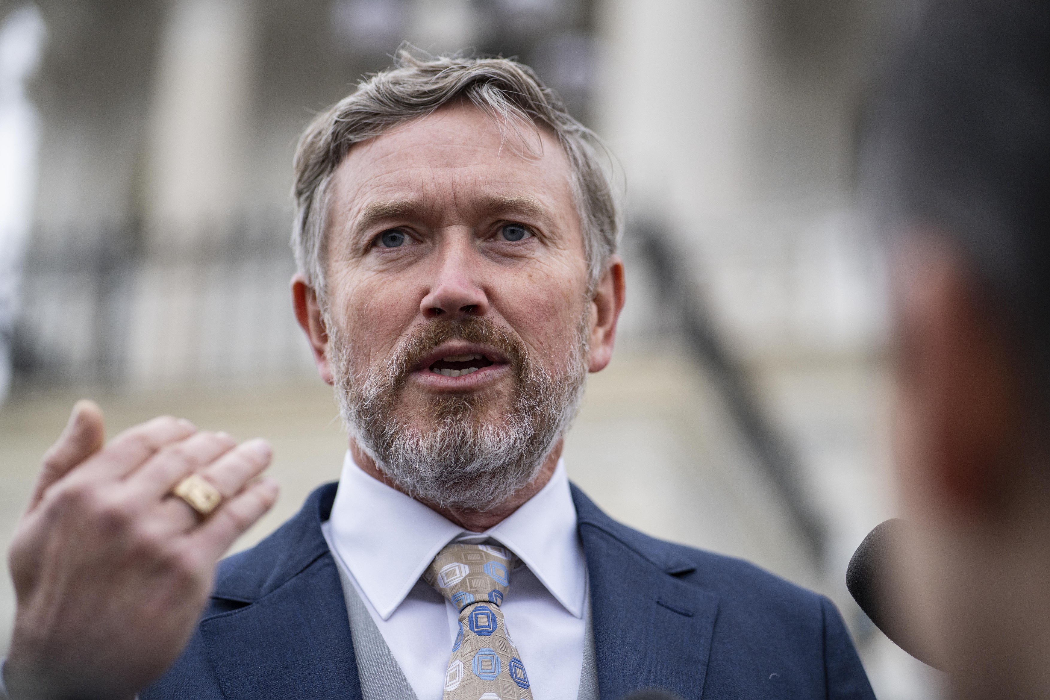 American Congressman Thomas Massie has officially proposed the ...