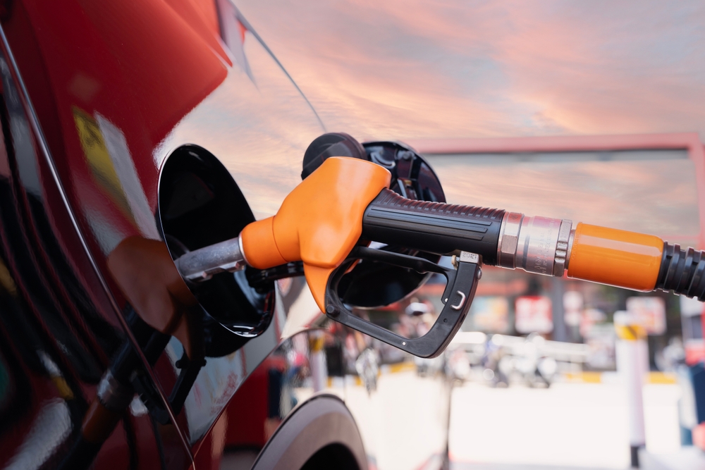 From January 1, 2026, the price of fuels will increase by 30 bani per ...