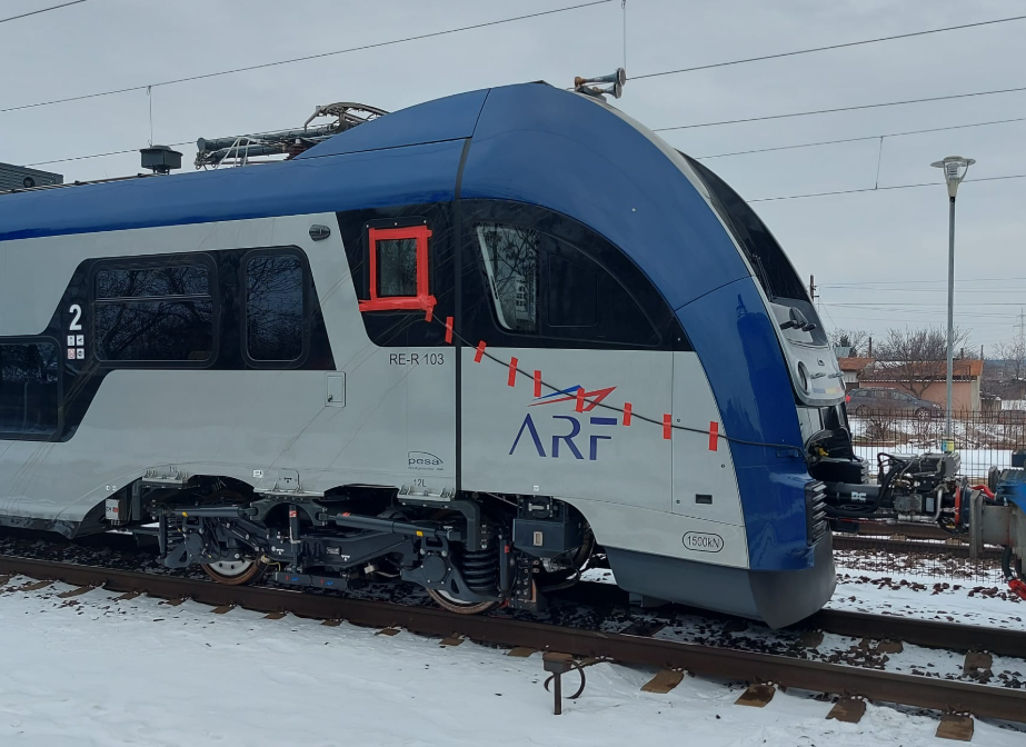 Primul tren regional polonez Pesa a început testele de anduranță pe ...