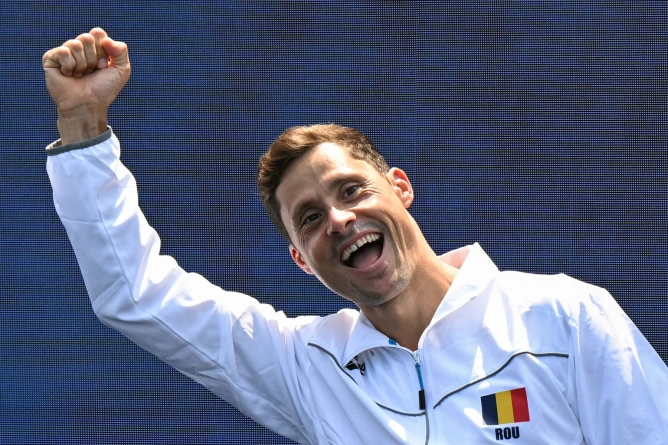 Constantin Popovici was designated the best European athlete in 2025 in ...