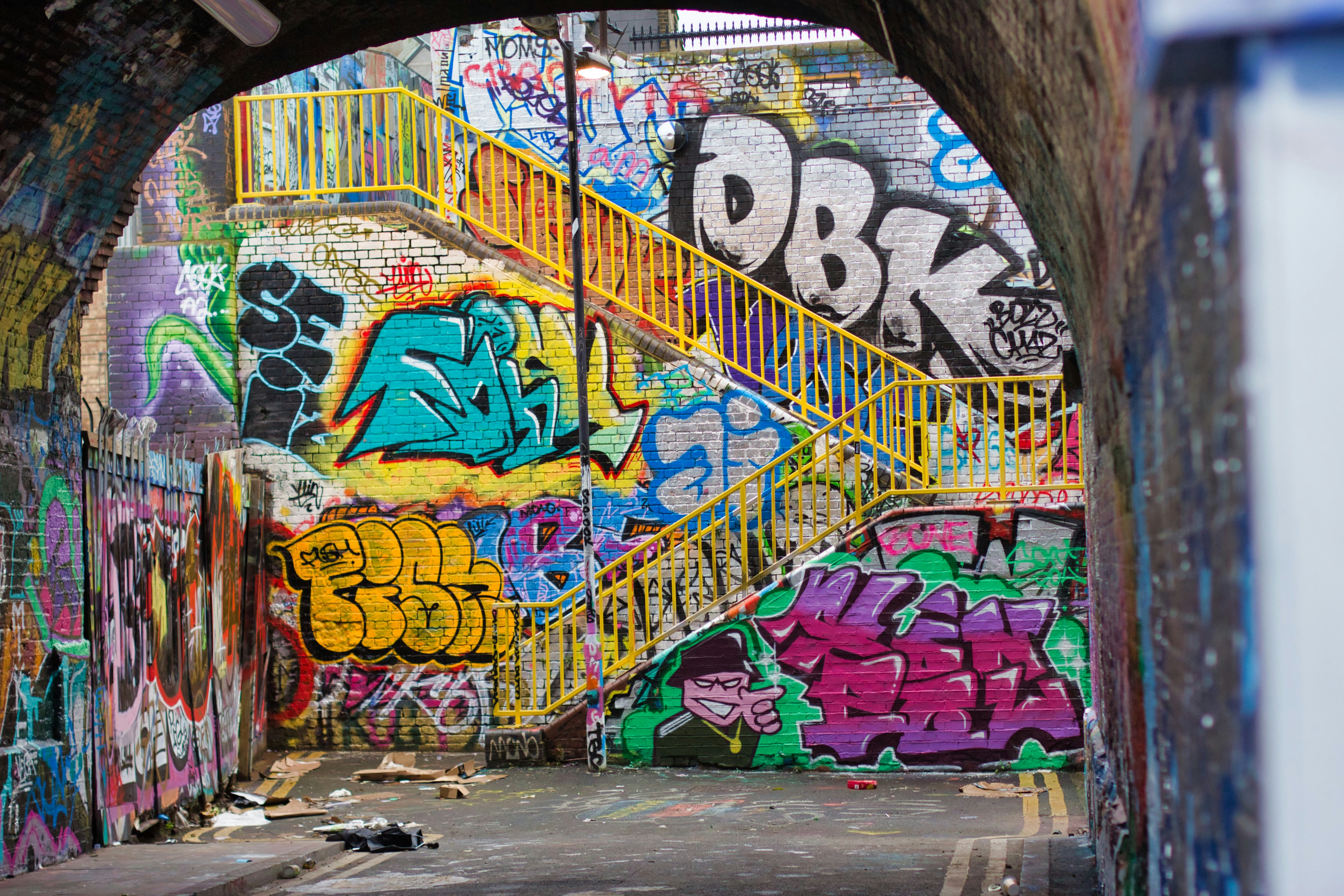 The Capital City Hall launches a program for the cleaning of graffiti ...