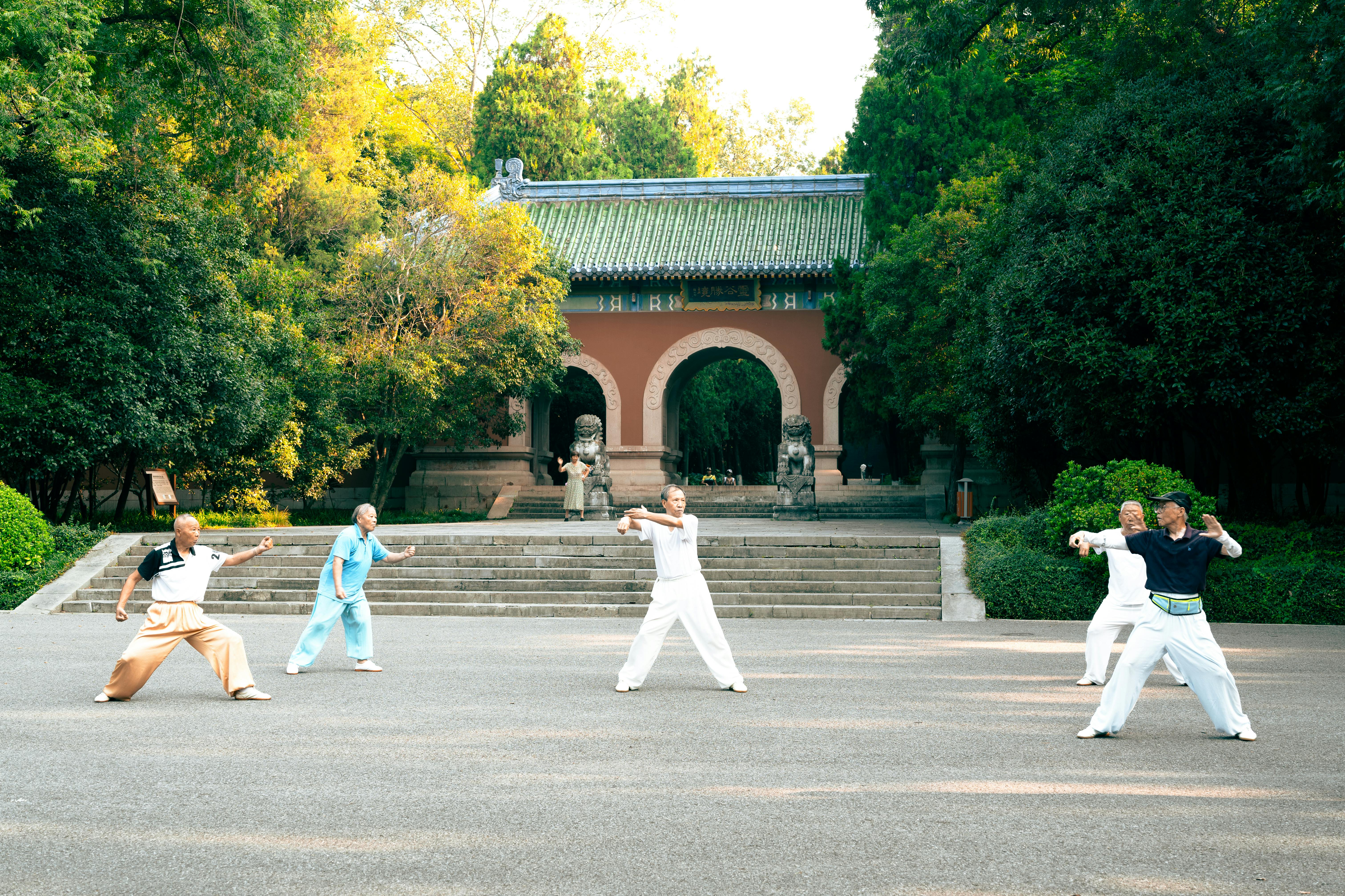 ANALYSIS Tai chi, the new "wonder" on Facebook