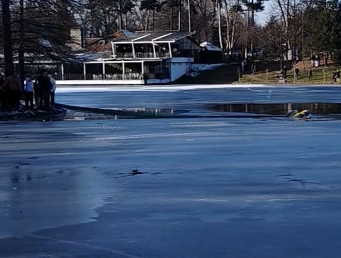 Un trabajador nepalí salvó a una niña de 5 años que había caído en el ...