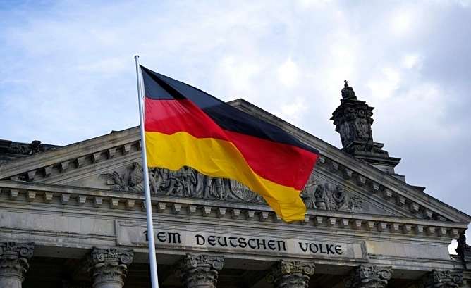 Germany has a shortage of skilled workers and urgently needs ...