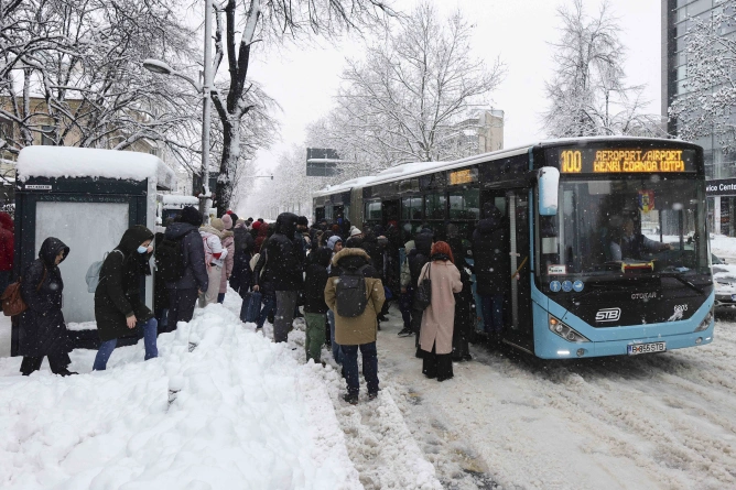 Bucharest paralyzed by snow. The prefect of the capital: "The snow ...